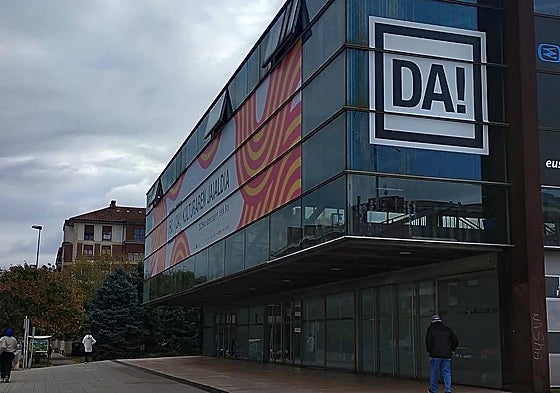 Durangoko Azoka denuncia «pintadas nazis» en sus espacios | El Diario Vasco